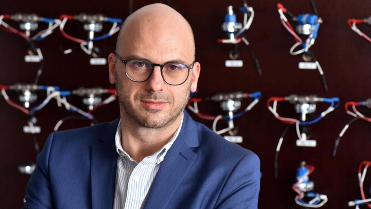 Storing energy sustainably